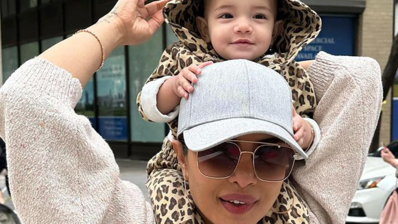 Priyanka Chopra Captures Her Whole Heart And World In Adorable Pic Ft