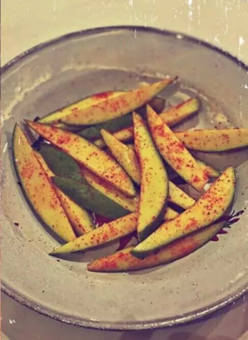 2 Ways To Enjoy Phalo Ka Raja Mango Like Deepika Padukone This Summer ...