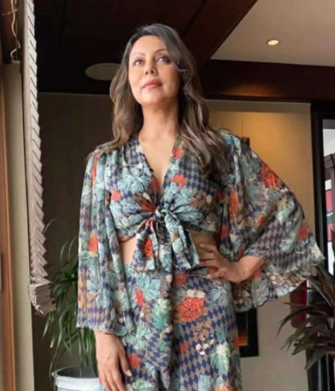 EXCLUSIVE | Want Flawless Makeup Like Gauri Khan Even At 52? Celeb MUA ...