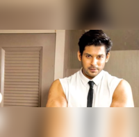 Sidharth Shukla की डेथ एनिवर्सरी पर इमोशनल हुए फैन्स -Fans became emotional on Sidharth Shukla's ...