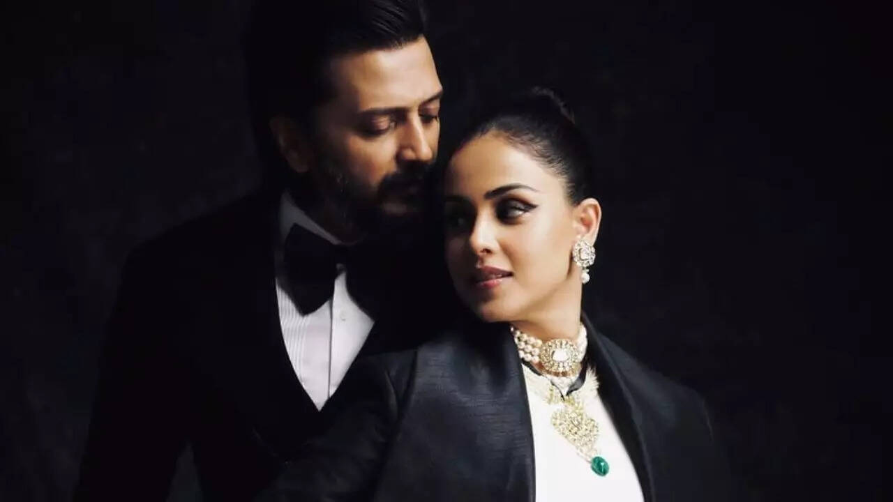 Adorable Moments Between Genelia, Ritesh Deshmukh!