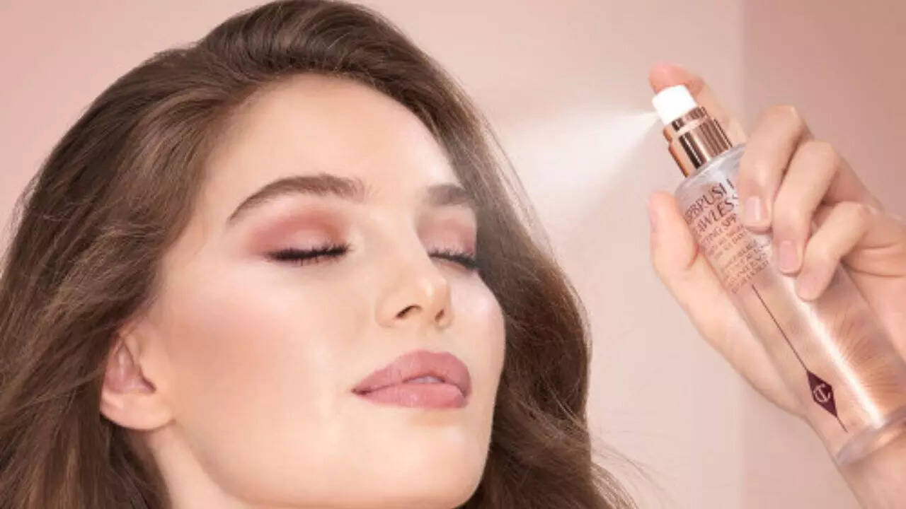 Things Essential in a Bride's Makeup Kit