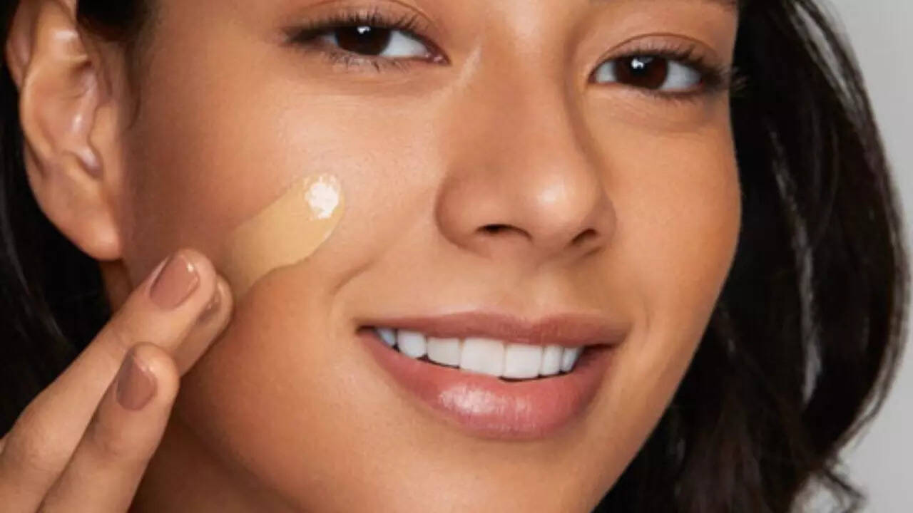 Things Essential in a Bride's Makeup Kit