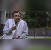 Veteran journalist Vinod Dua passes away at 67; Vicky Kaushal, Richa ...