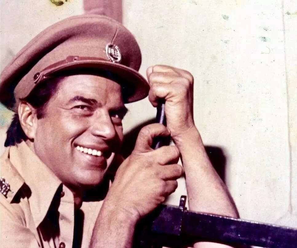 Dharmendra: Happy Birthday Dharmendra: 10 rare photos of Bollywood's ...