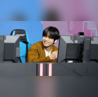 V gives a peek into BTS' gaming sessions; can you guess which members ...