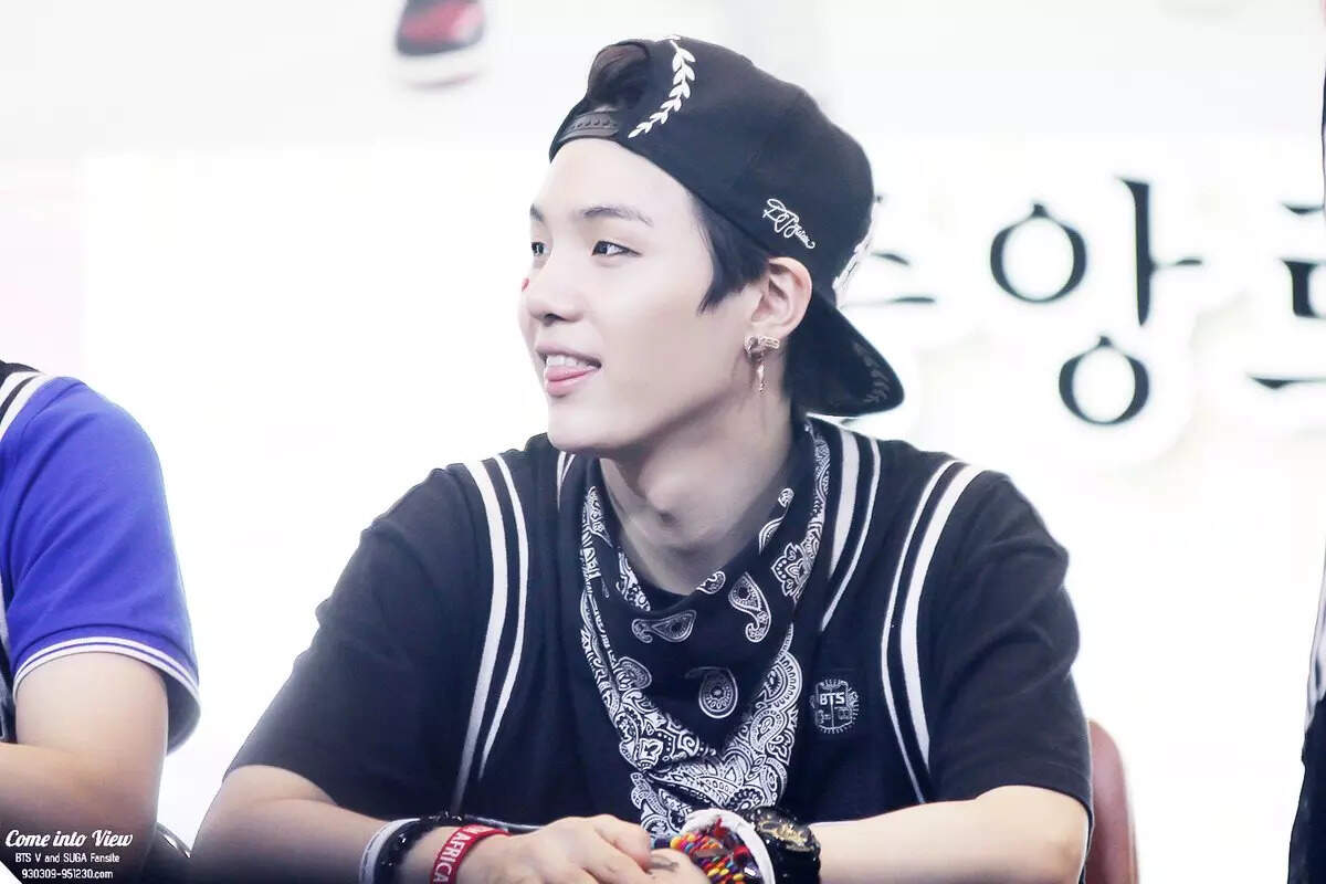 Watch BTS' ace rapper Suga grow up in photos from 2013 till now