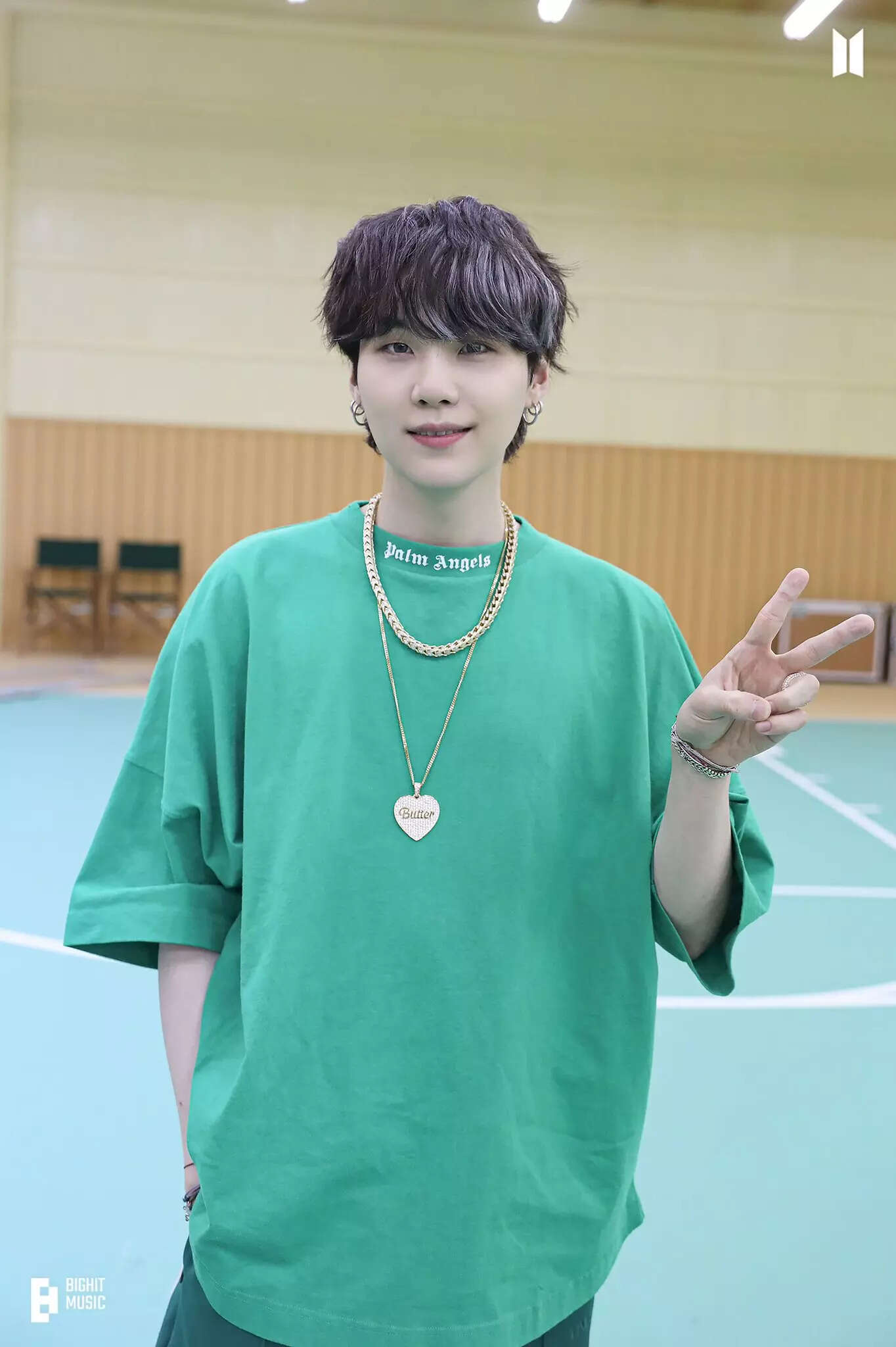 BTS' rapper Suga's iconic fashion moments from each era to mark his ...