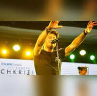 KK's last song on stage during Kolkata concert was iconic 'Pal'; watch ...