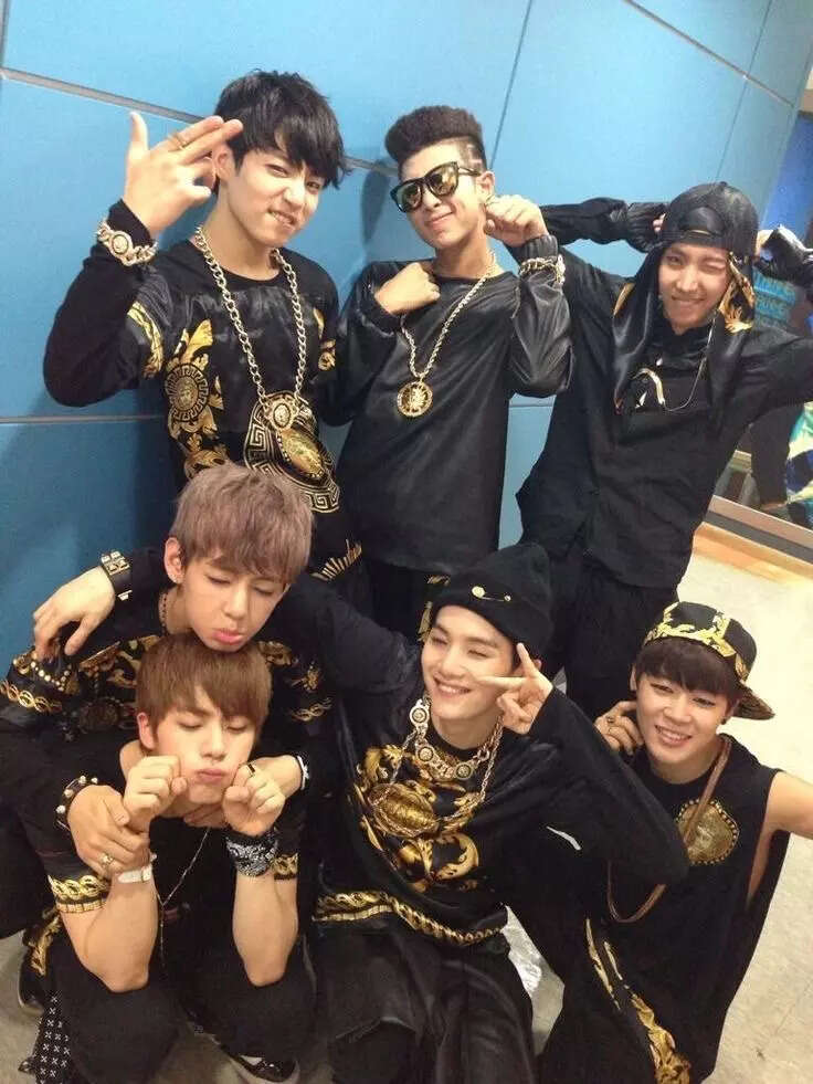 10 Unseen Photos of Rookie BTS that every ARMY absolutely needs to see