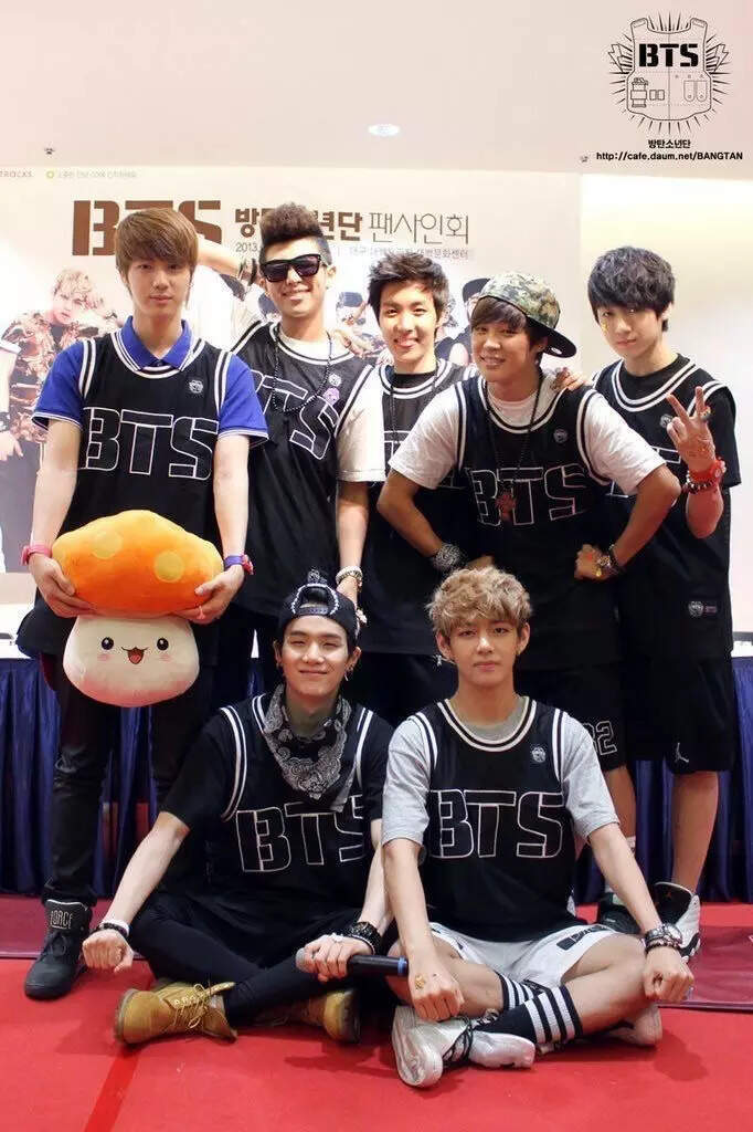 10 Unseen Photos of Rookie BTS that every ARMY absolutely needs to see