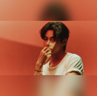 BTS star V is embodiment of poise and style in his latest IG pics ...