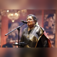 Usha Uthup on Asha Bhosle lending voice to Dum Maro Dum: 'Gaane gaane ...