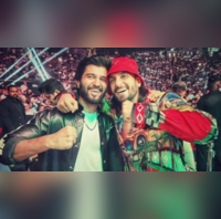 Ranveer Singh and Vijay Deverakonda enjoy MMA event in Abu Dhabi; pose ...