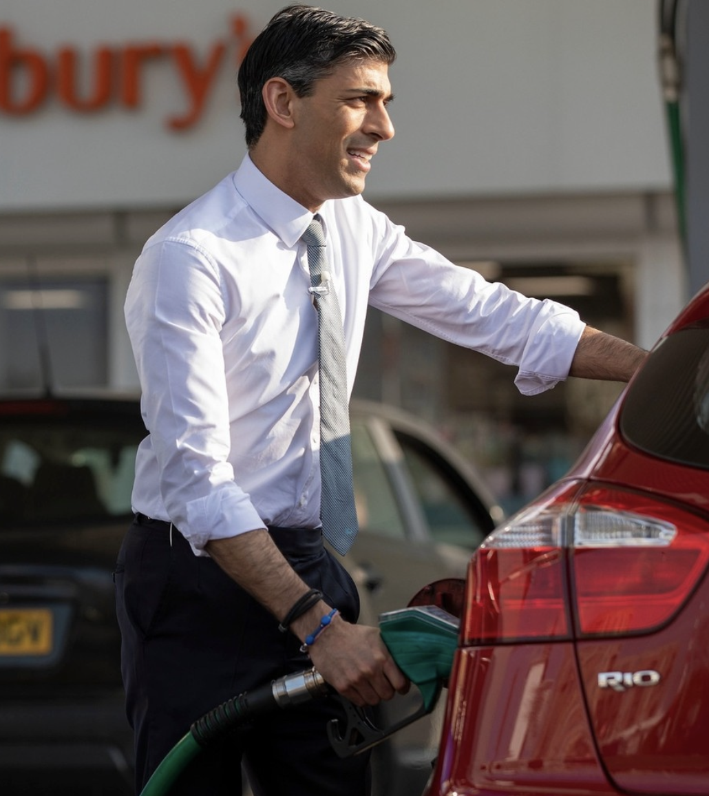 UK Prime Minister Rishi Sunak the new global crush? Moniker 'Dishy ...