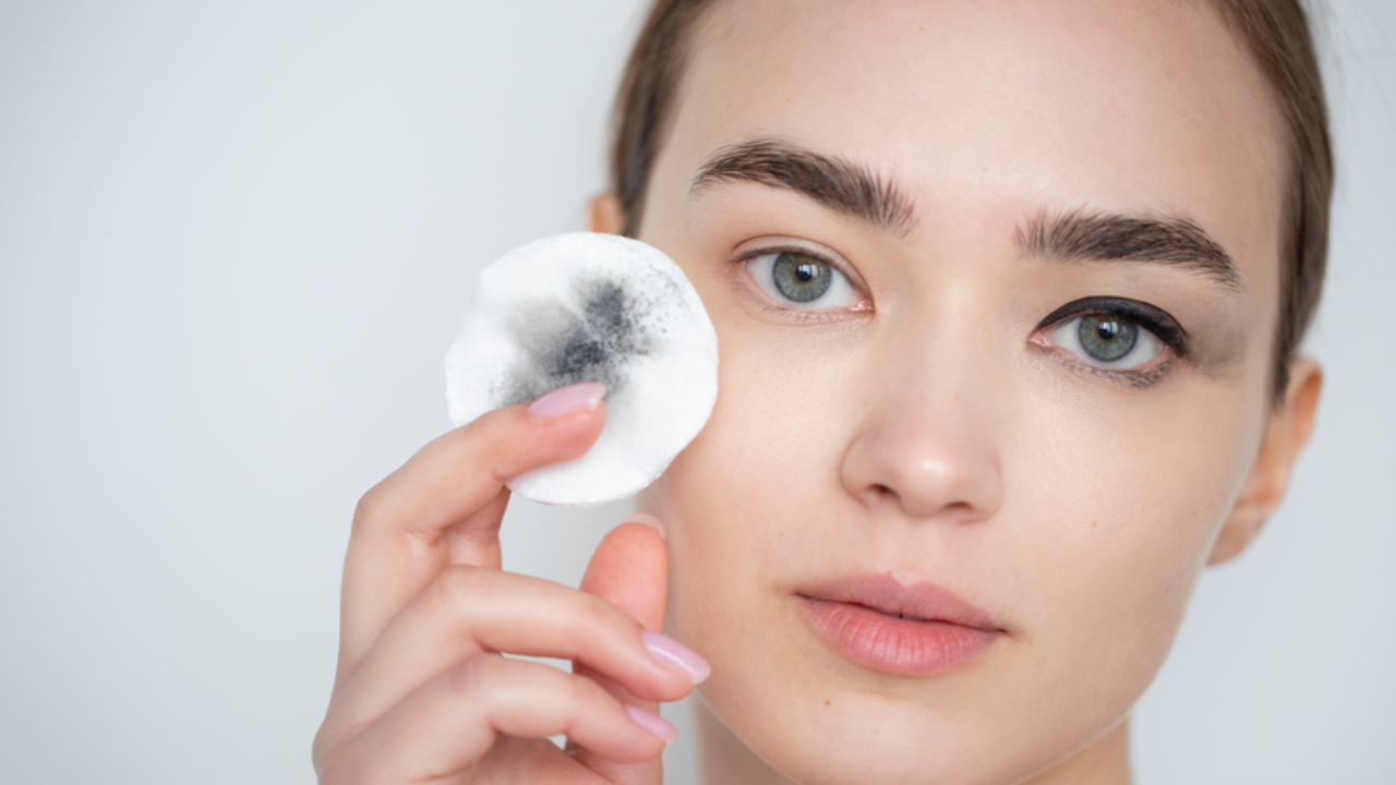 Make Eye Makeup Remover | Saubhaya Makeup