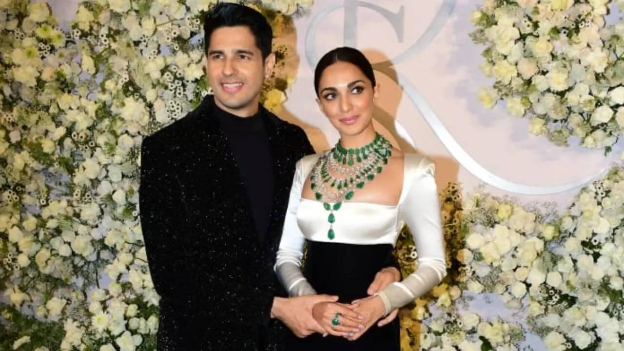 Inside Kiara Advani Sidharth Malhotras Wedding Reception Newlywed