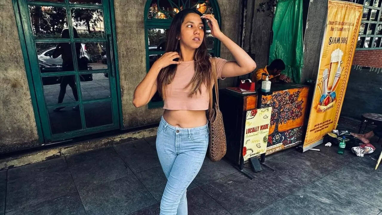 Pooja Dey Recalls Her Phone Number Being Leaked, Receiving Disturbing ...