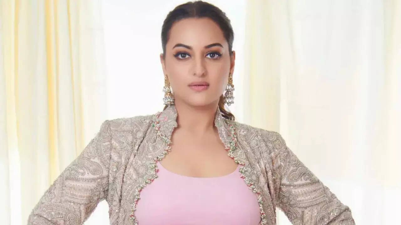 Sonakshi Sinha: Dahaad Sequel In The Works? Sonakshi Sinha Reacts To ...