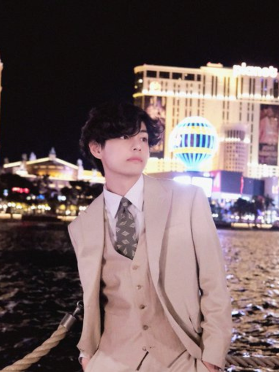 7 Quotes By BTS' V That All Die-Hard Romantics Can Relate To