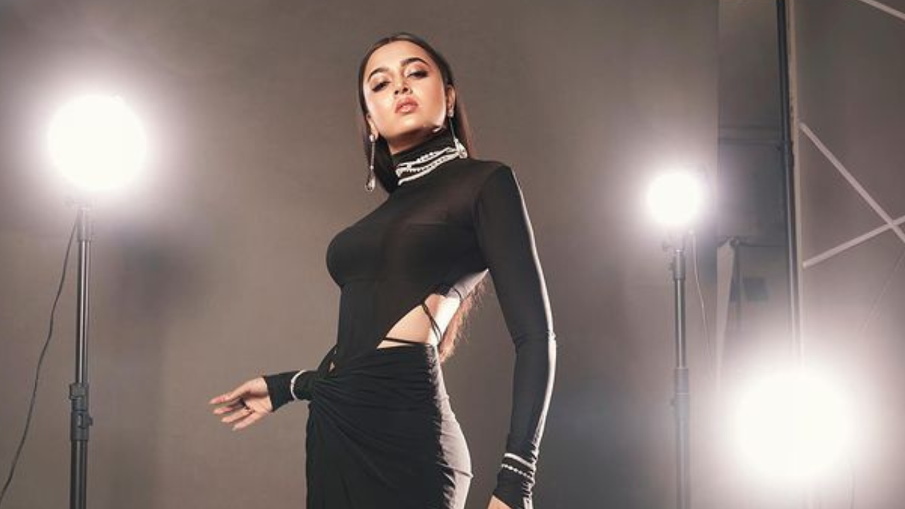 Bidding Adieu To Our TV Naagin, Tejasswi Prakash, With Stunning Pics