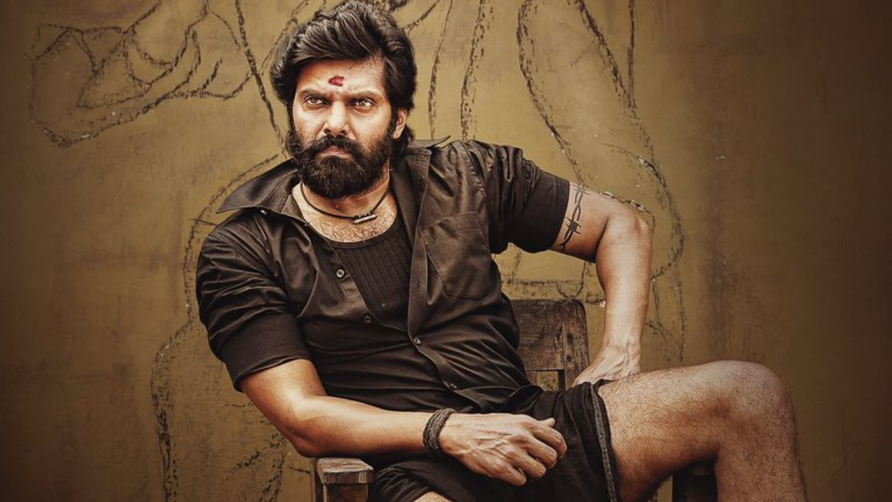 Kathar Basha Endra Muthuramalingam Movie Review: Long Title, Short Of ...