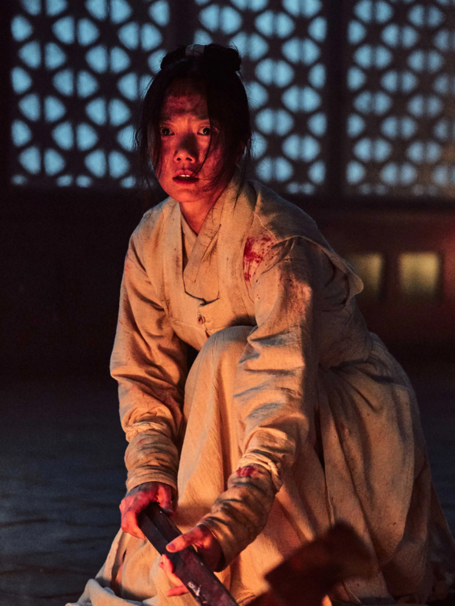 8 Horror K-Dramas That Will Give You The Chills