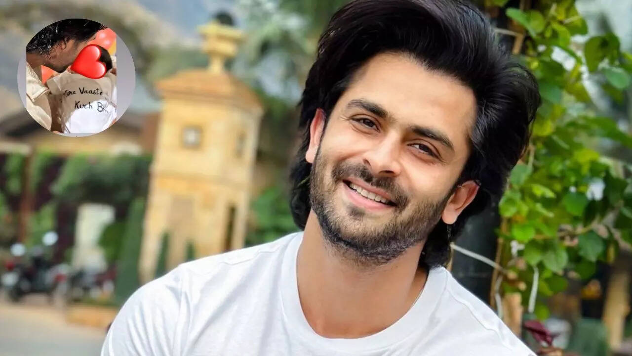 Shoaib Ibrahim Drops Adorable Pic With Son Ruhaan As Ajooni Completes A ...