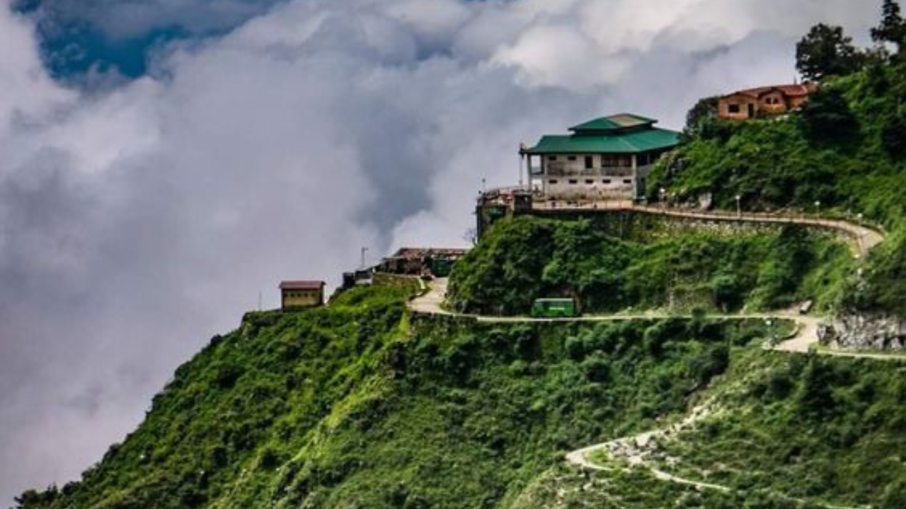 Planning To Visit Mussoorie? Here Are 7 Things You Can Do In The 'Queen ...
