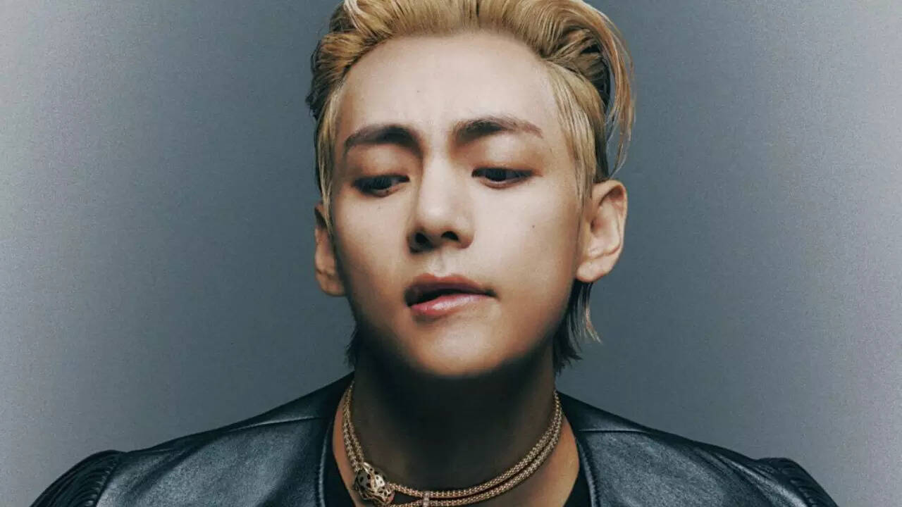 BTS' V Treats ARMY To Scenary, Winter Bear And Snow Flower's Official ...