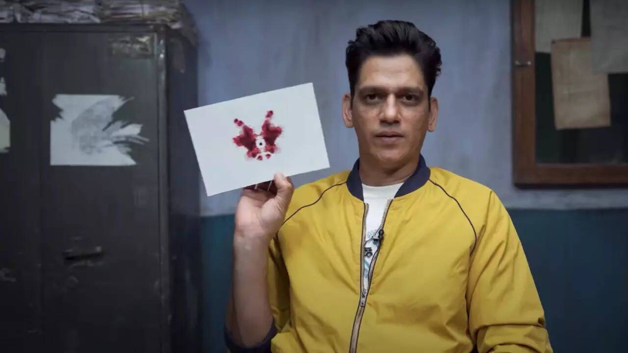 Kareena Kapoor, Vijay Varma Take Ink Blot Test, Guess Netflix Titles ...