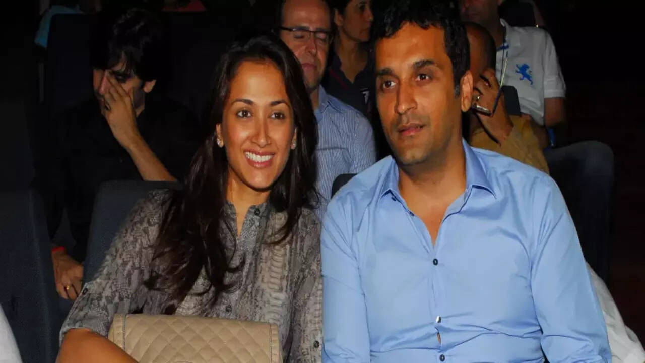 Gayatri Joshi: Shah Rukh Khan's Swades Co-Star Gayatri Joshi, Husband ...