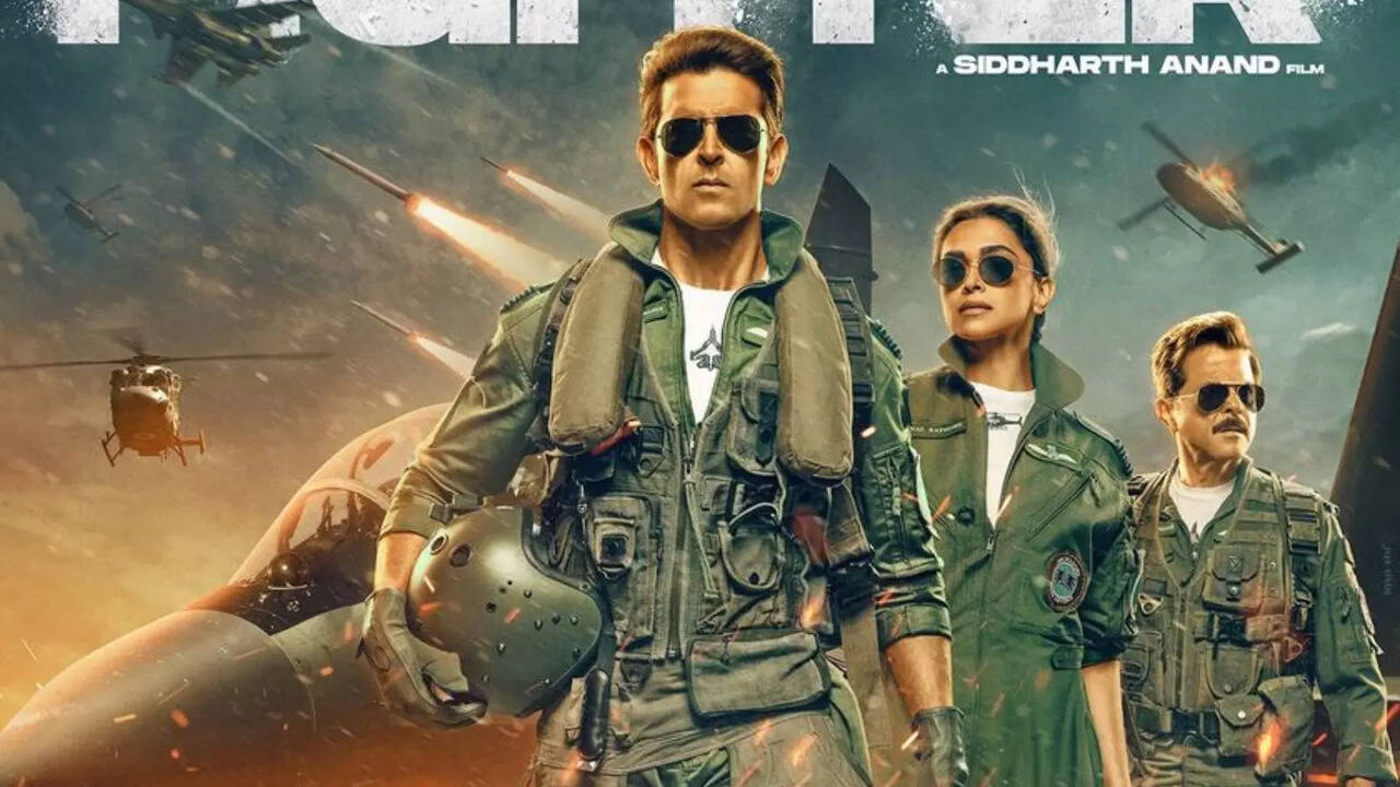Fighter Movie Review: Siddharth Anand Film Soars High With Aerial ...