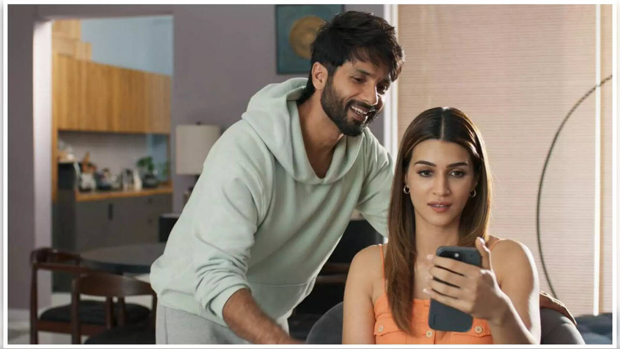 Kriti Sanon becomes the first Bollywood actress to play the role of a robot, will be seen in ...