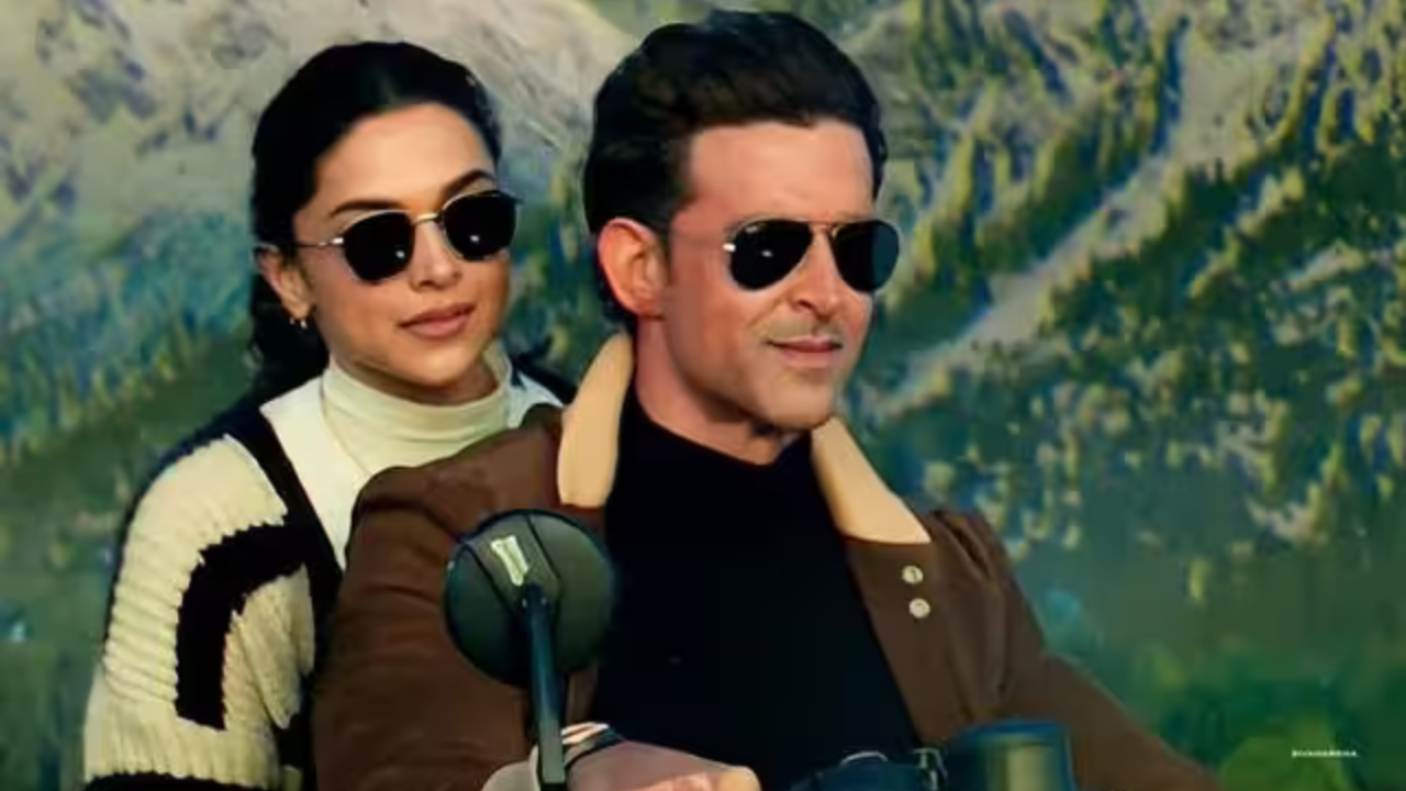 Fighter Box Office Collection Day 12: Hrithik Roshan, Deepika Padukone ...