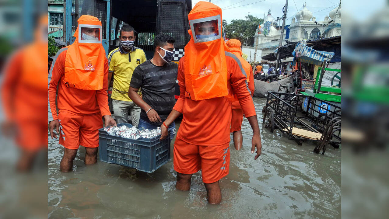 Project Power trailer: Jamie Foxx and Joseph Gordon-Levitt take on ...