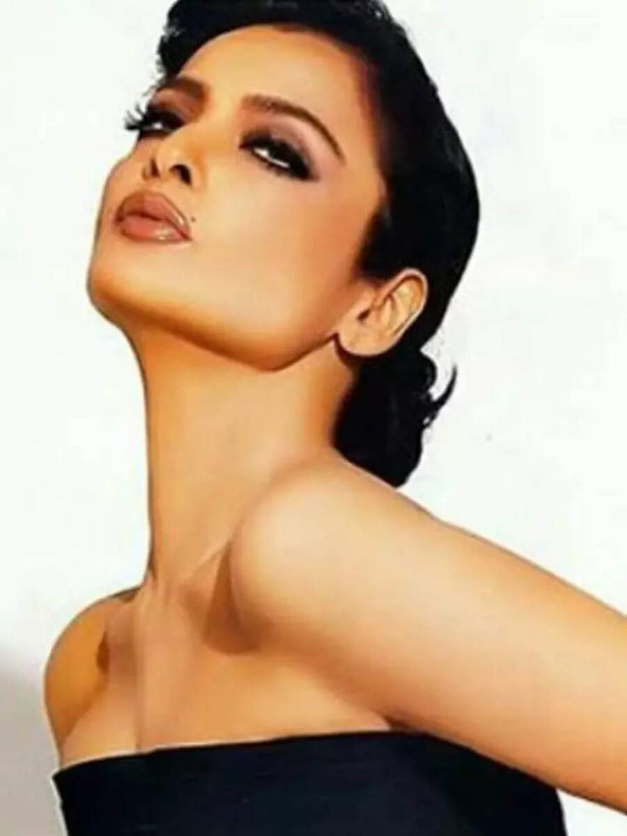 Gorgeous photos of veteran star Rekha in western wear
