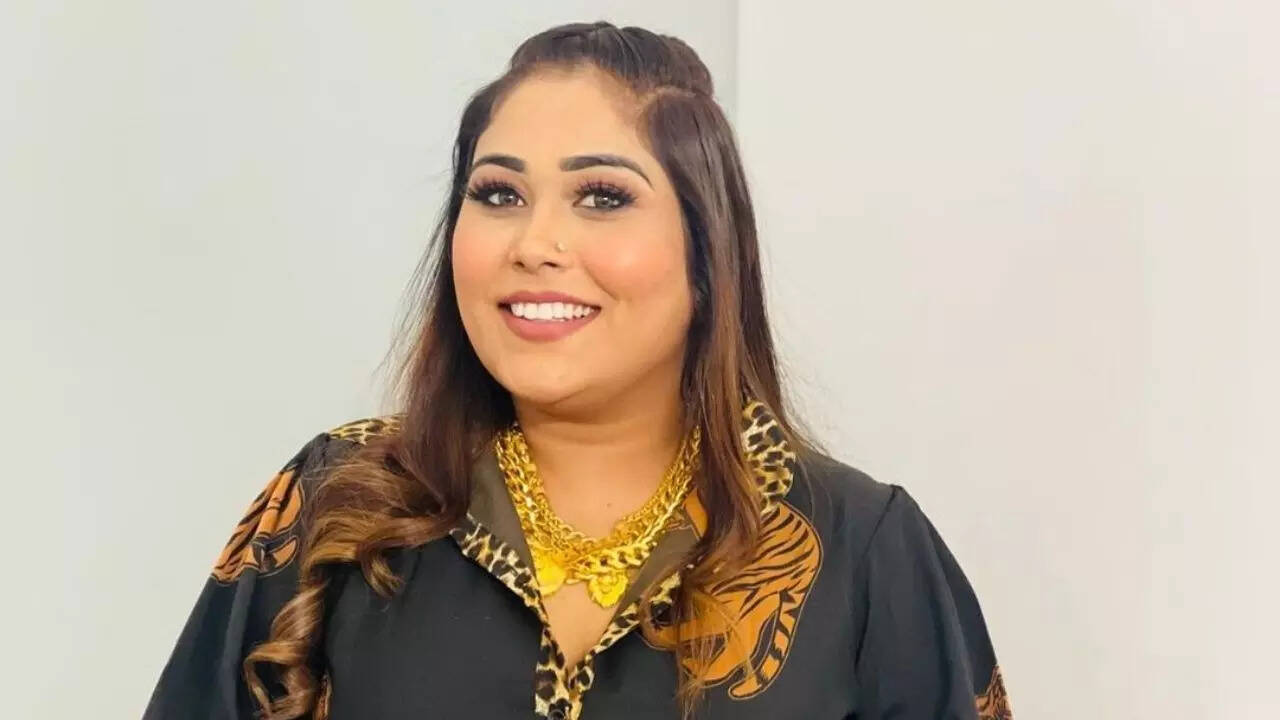 Bigg Boss 15s Afsana Khans Fiance Defends The Singer After Salman