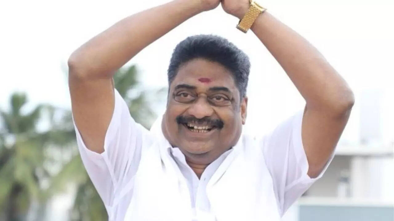 Tamil film director RNR Manohar passes away at 54, South News | Zoom TV