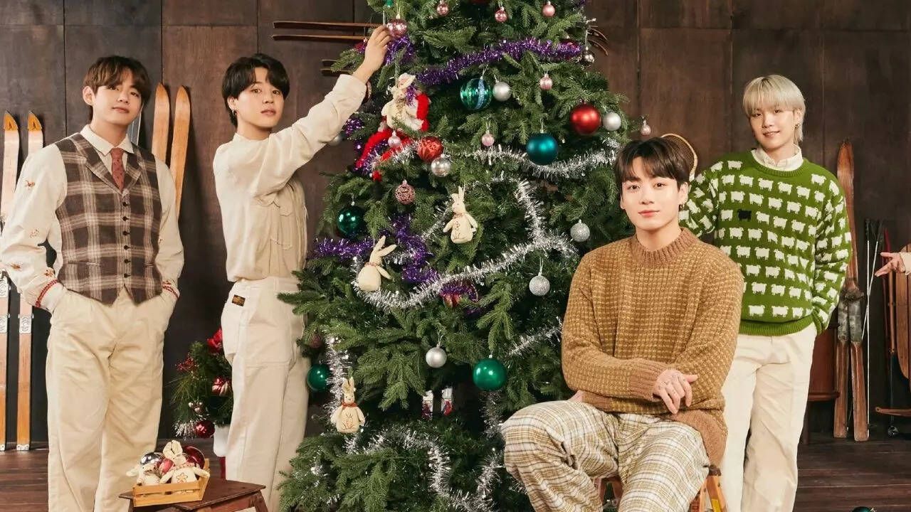 Christmas comes early as BTS members Jungkook, V, Jimin and more pose ...