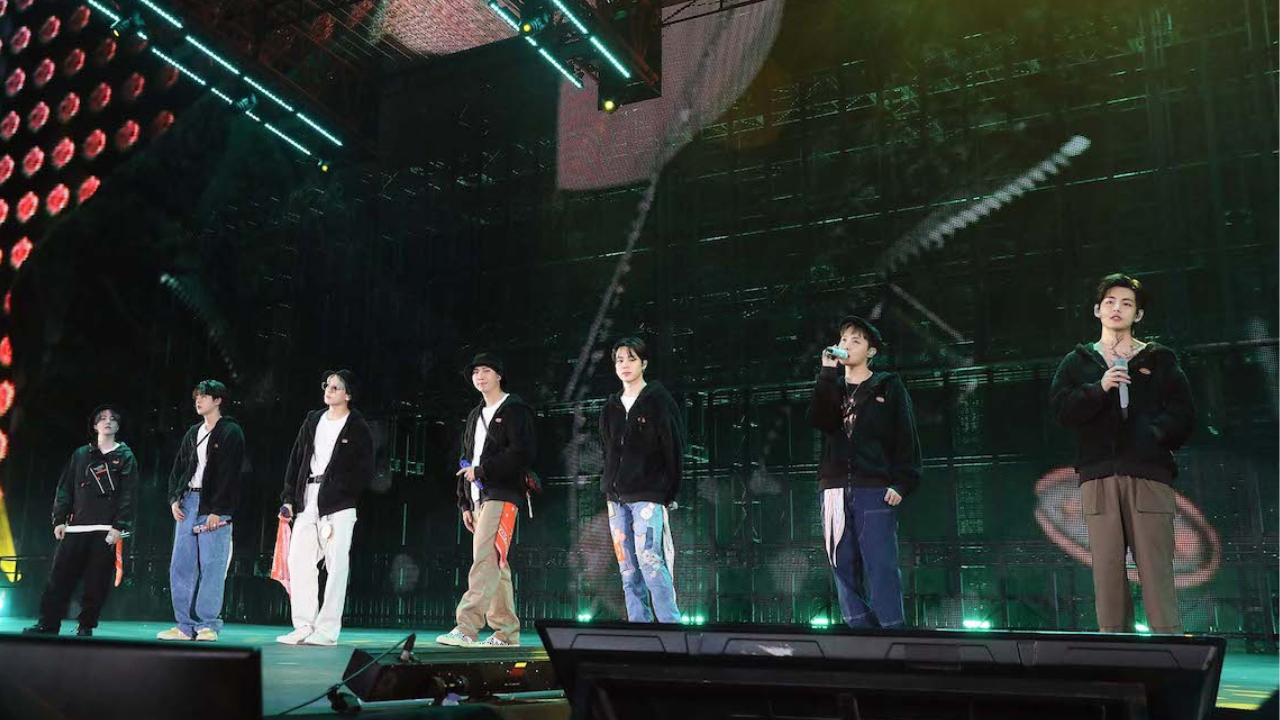 BTS strikes again! Here's the massive stadium record they just made at ...