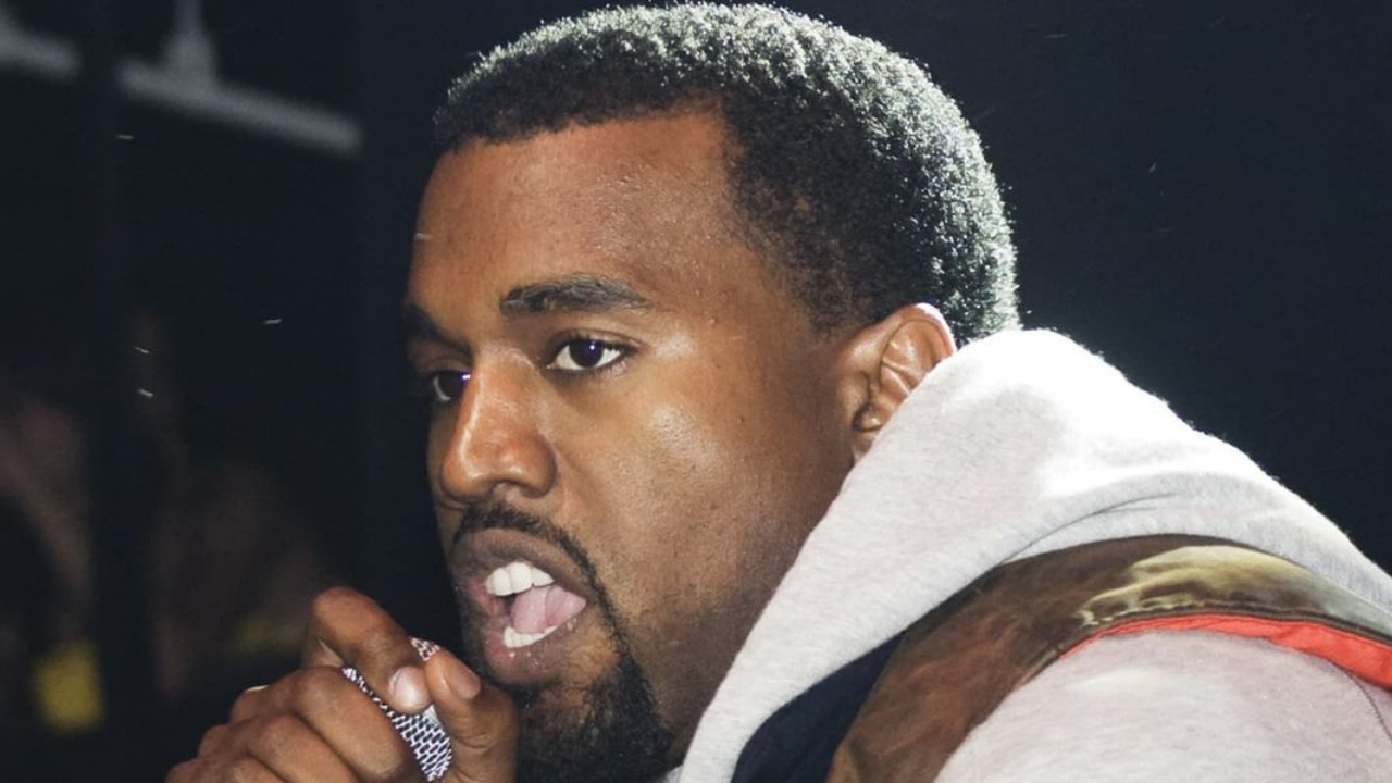 Kanye West deletes all posts from Instagram, Hollywood News | Zoom TV