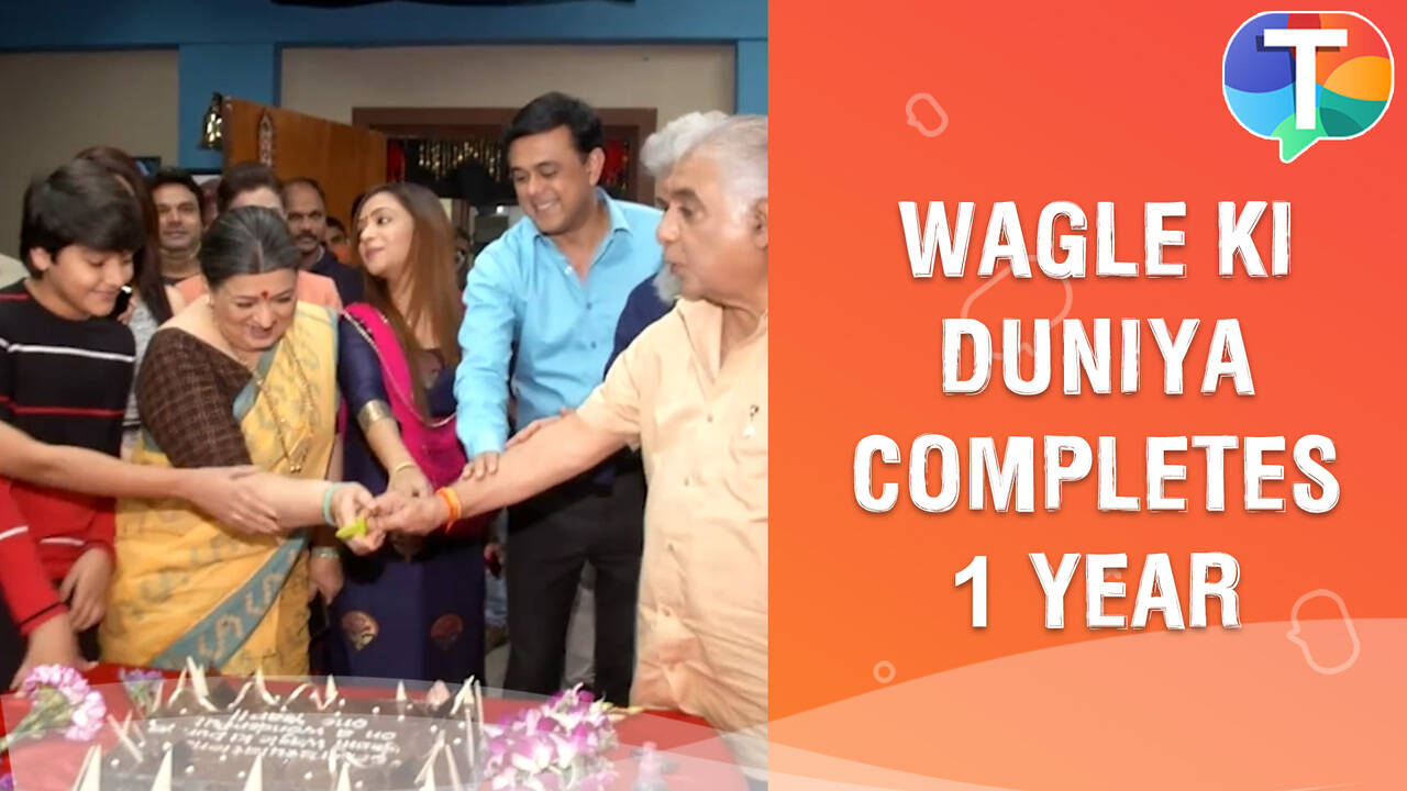 Wagle ki Duniya team celebrates as the show completes one year