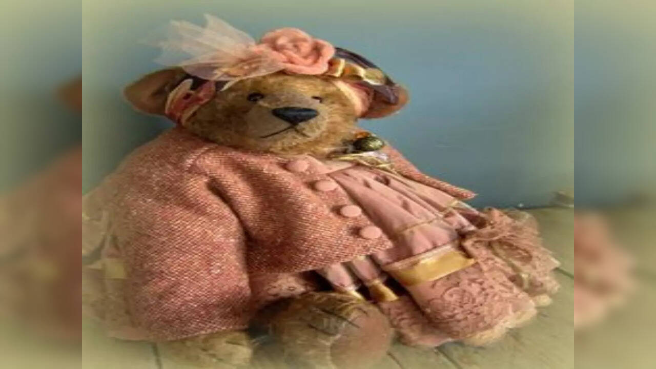 8 weird teddy bears that will leave you confused