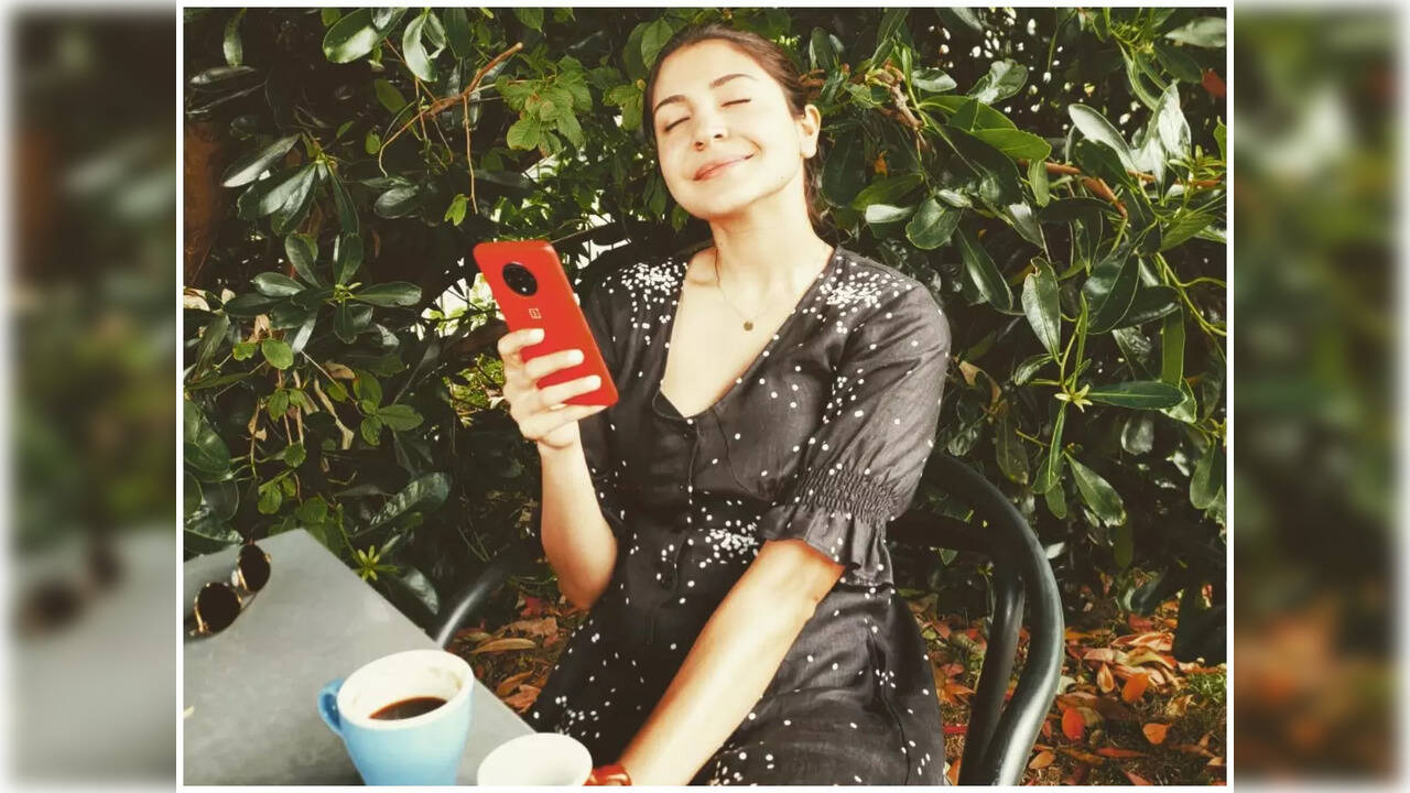 Anushka: Photos of the Day: Raveena Tandon's tribute to her late father ...