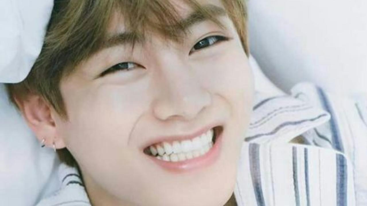 BTS' V has the cutest boxy smile to brighten your day; take a look ...