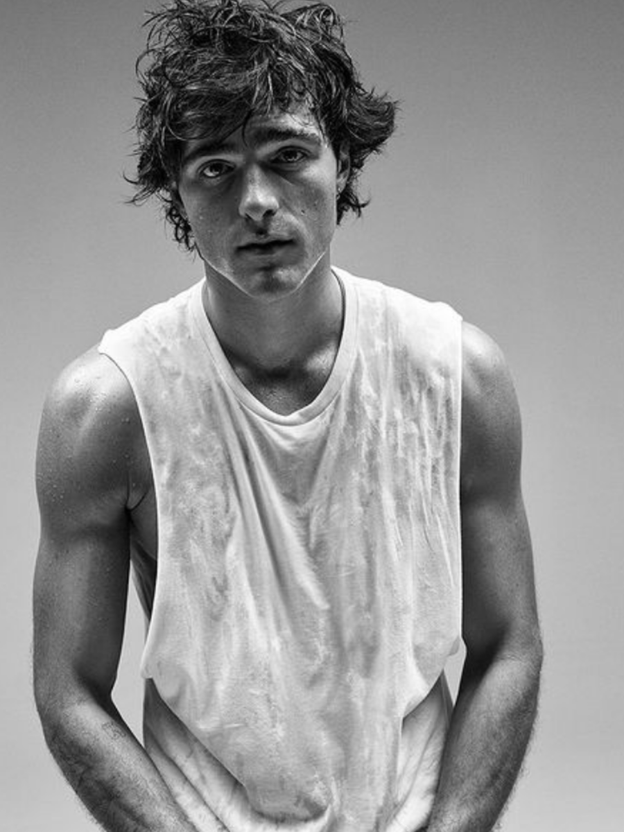 The Kissing Booth actor Jacob Elordi's hottest looks | Zoom TV