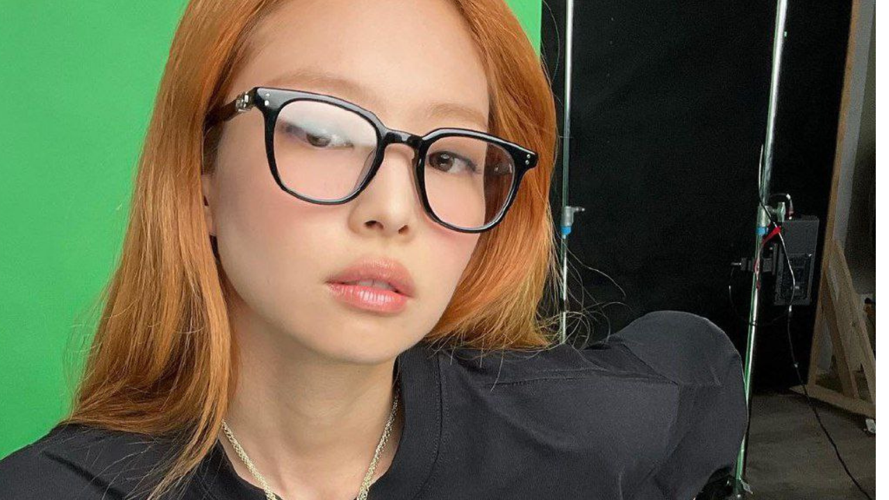 Ginger-haired Jennie turns into a spectacled beauty for new photos ...