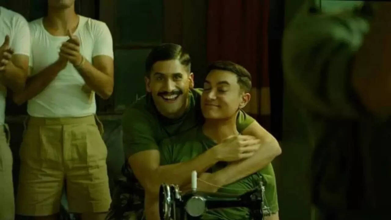 Naga Chaitanya heaps praise on Laal Singh Chaddha co-star Aamir Khan, says he has taught him ...