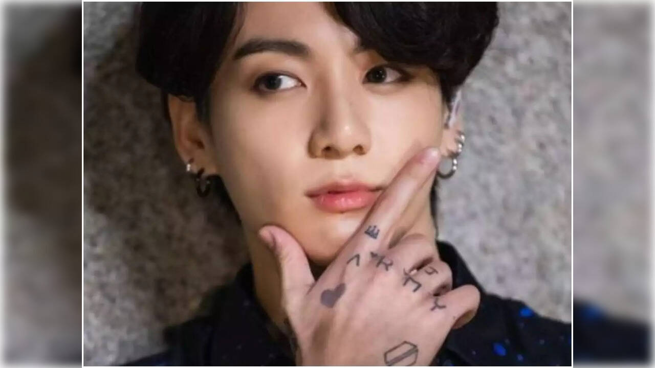 First proper glimpse of BTS star Jungkook’s new snake tattoo has ARMY ...